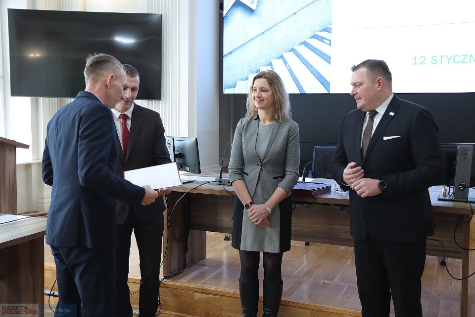 Wręczenie nominacji nowej Powiatowej Rady Rynku Pracy we Włocławku ...