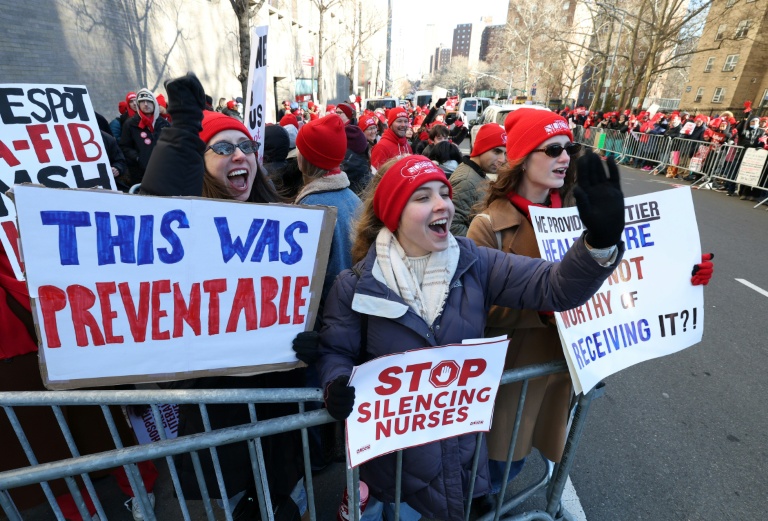 15,000 NY nurses stage largest-ever strike over conditions