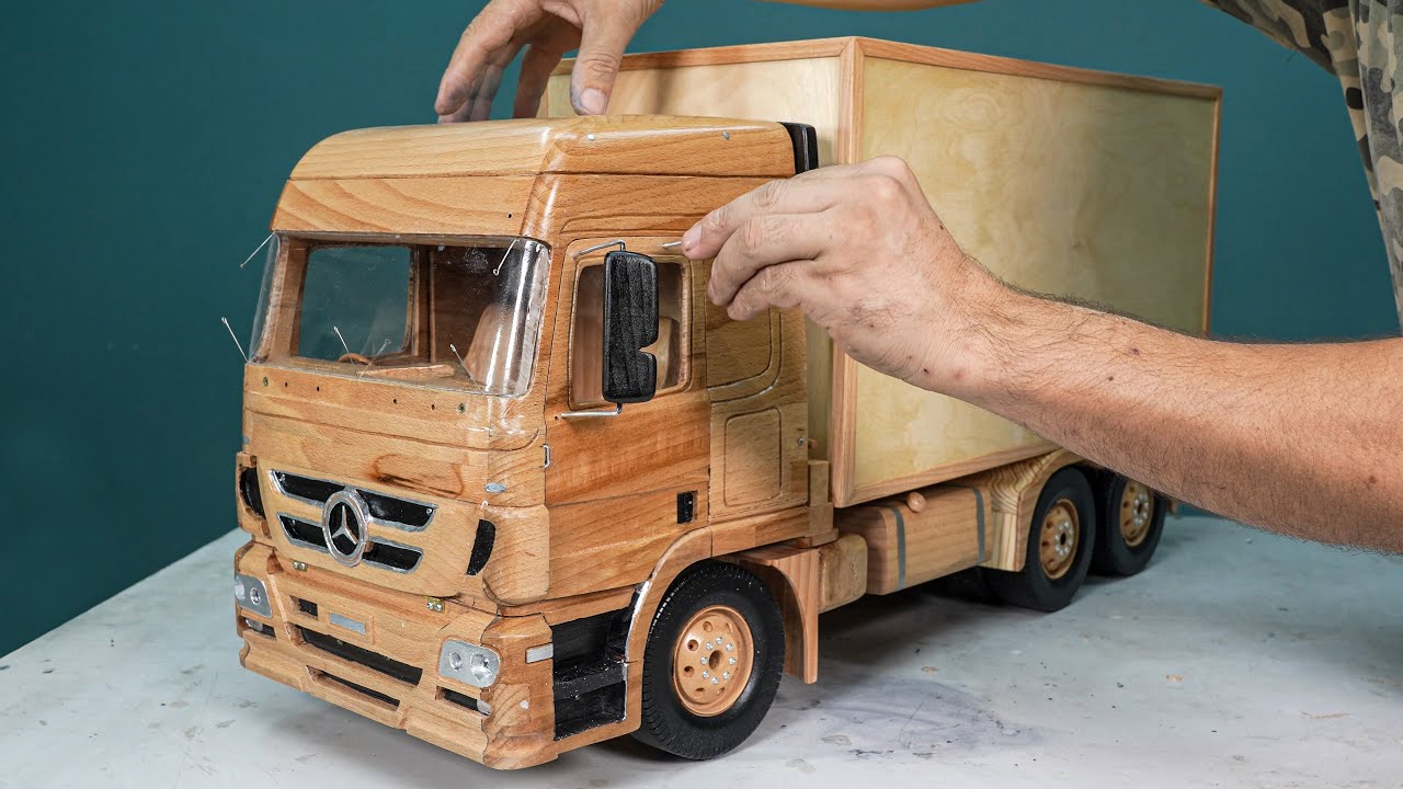 Handcrafted wooden Mercedes-Benz truck | Realistic woodworking model build