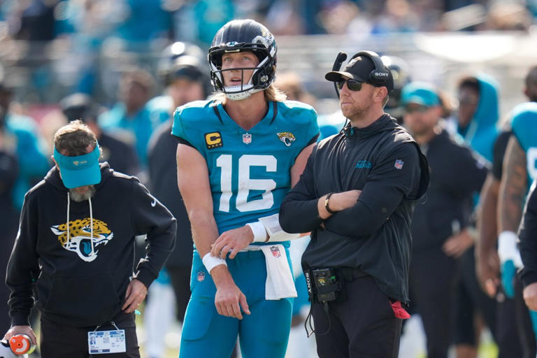 Jaguars head coach Liam Coen praised by reporter after crushing NFL ...