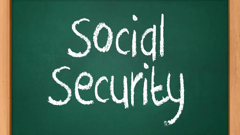 I retired at 62, then went back to work at 64 - the costly mistake I ...