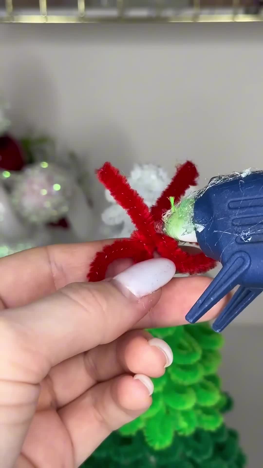 DIY Christmas tree 🎄 #craft #diy #christmas #christmastree #christmasdecor