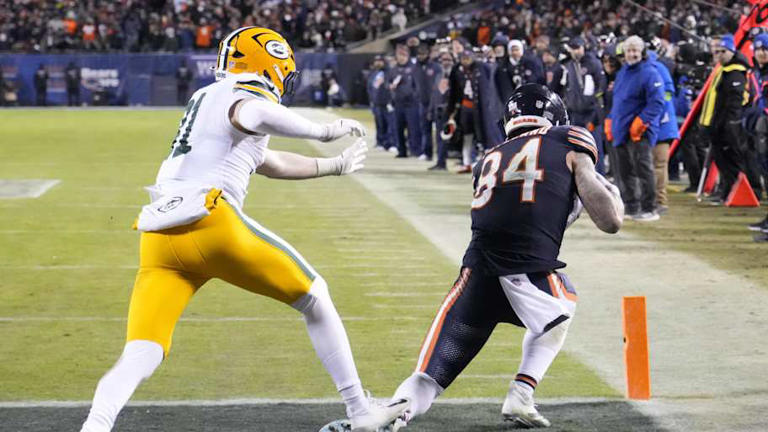 Bears' Colston Loveland set to take postseason torch from Travis Kelce