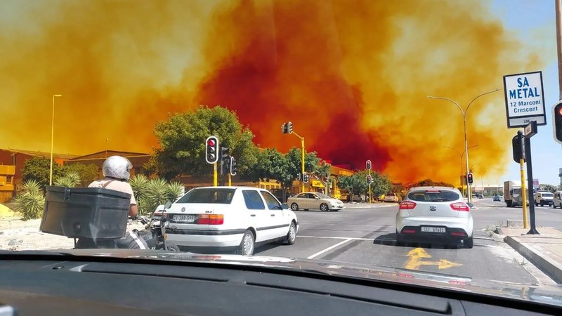 'Chemical fumes' force evacuations in Montague Gardens