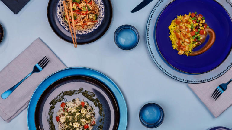 American Airlines refreshes onboard meals, drinks