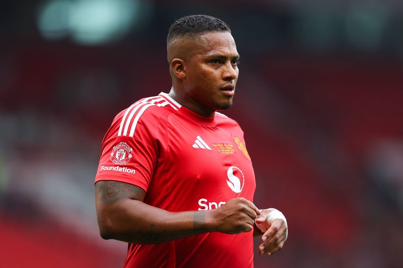 Man Utd news: £40m star wants transfer as ex-Red Devil sends message to ...