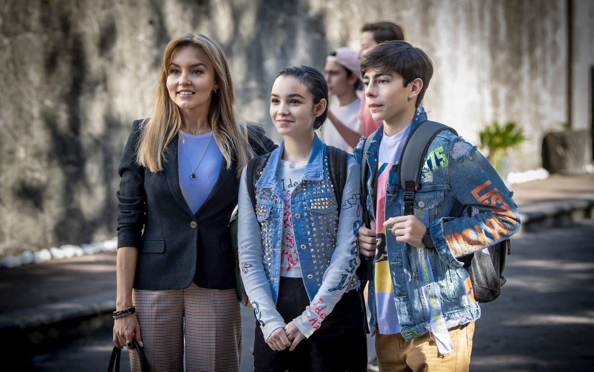 'El amor invencible', con Angelique Boyer y Danilo Carrera, llega a ...