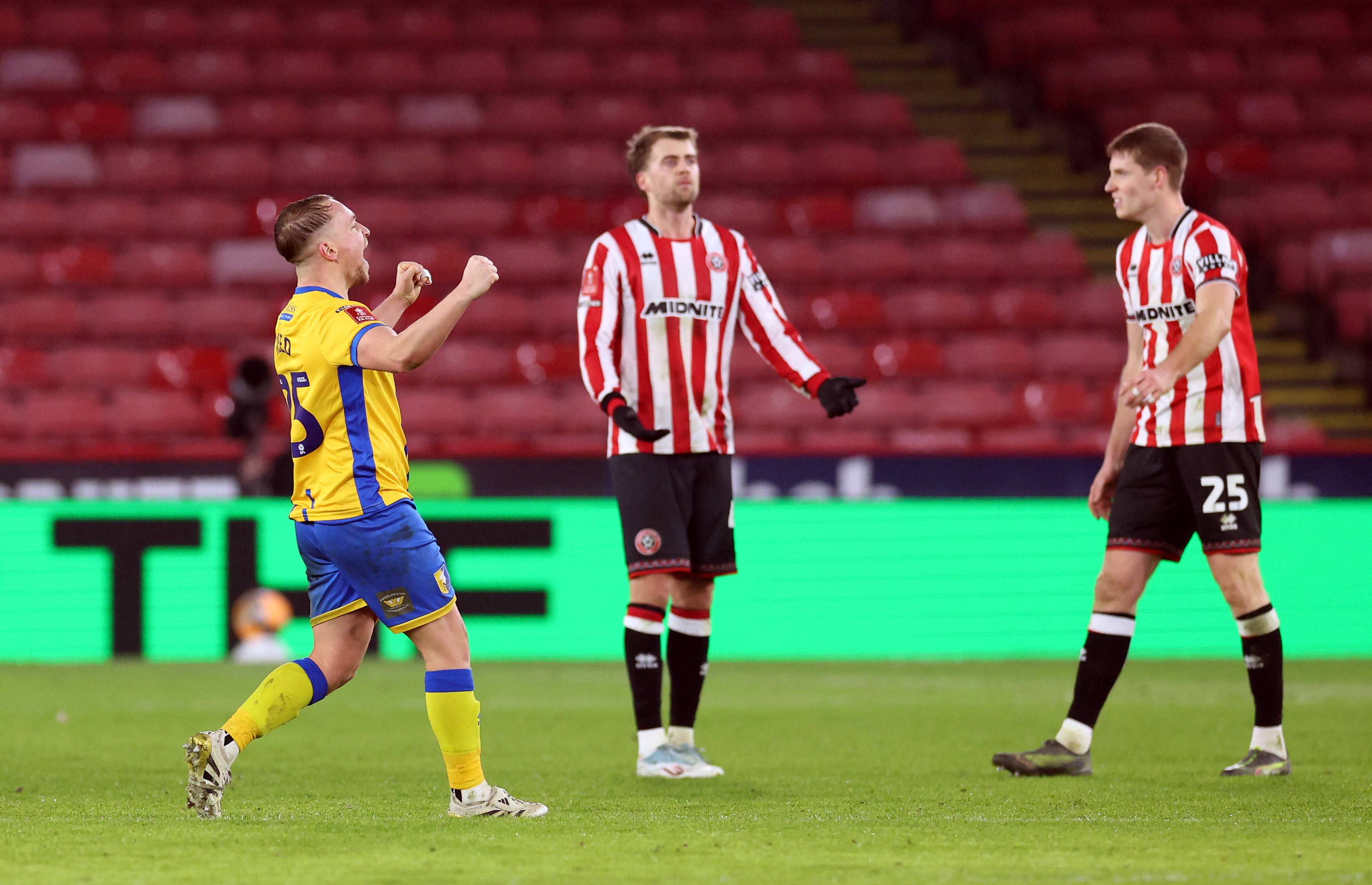 Sheffield United players miss huge opportunity in Mansfield Town cup ...