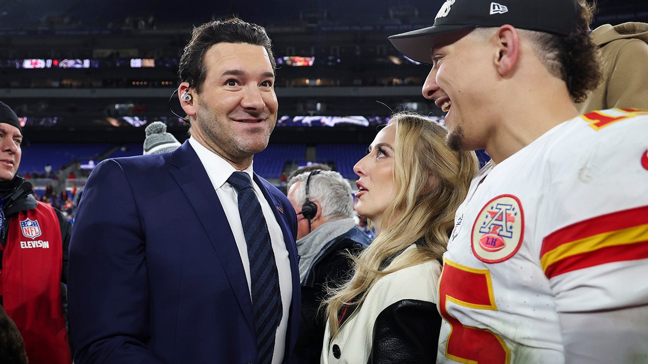 Ex-NFL star Tony Romo takes heat during his call of Bills-Jaguars ...