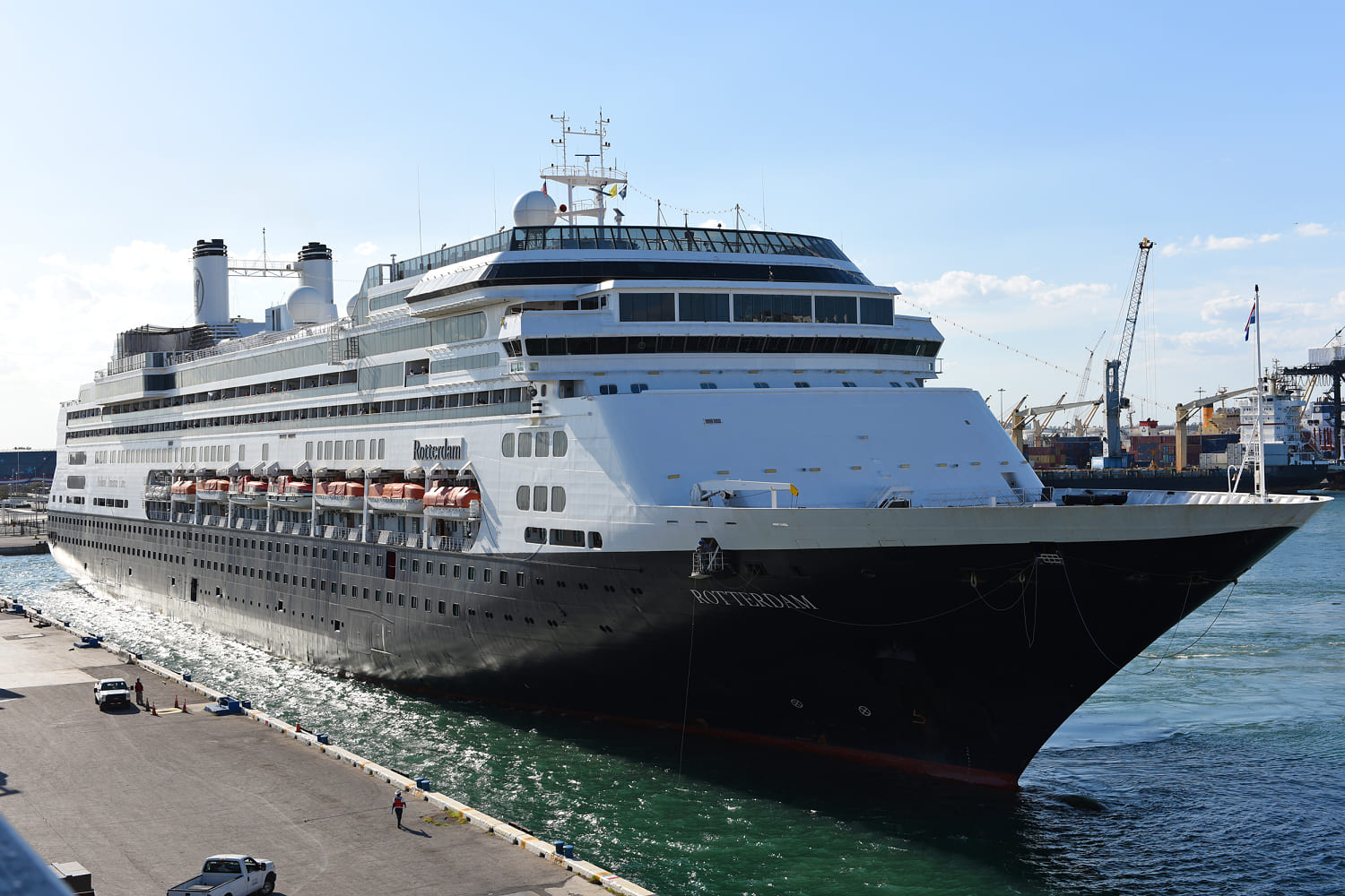 81 passengers suffer 'gastrointestinal illness' aboard Holland America ...