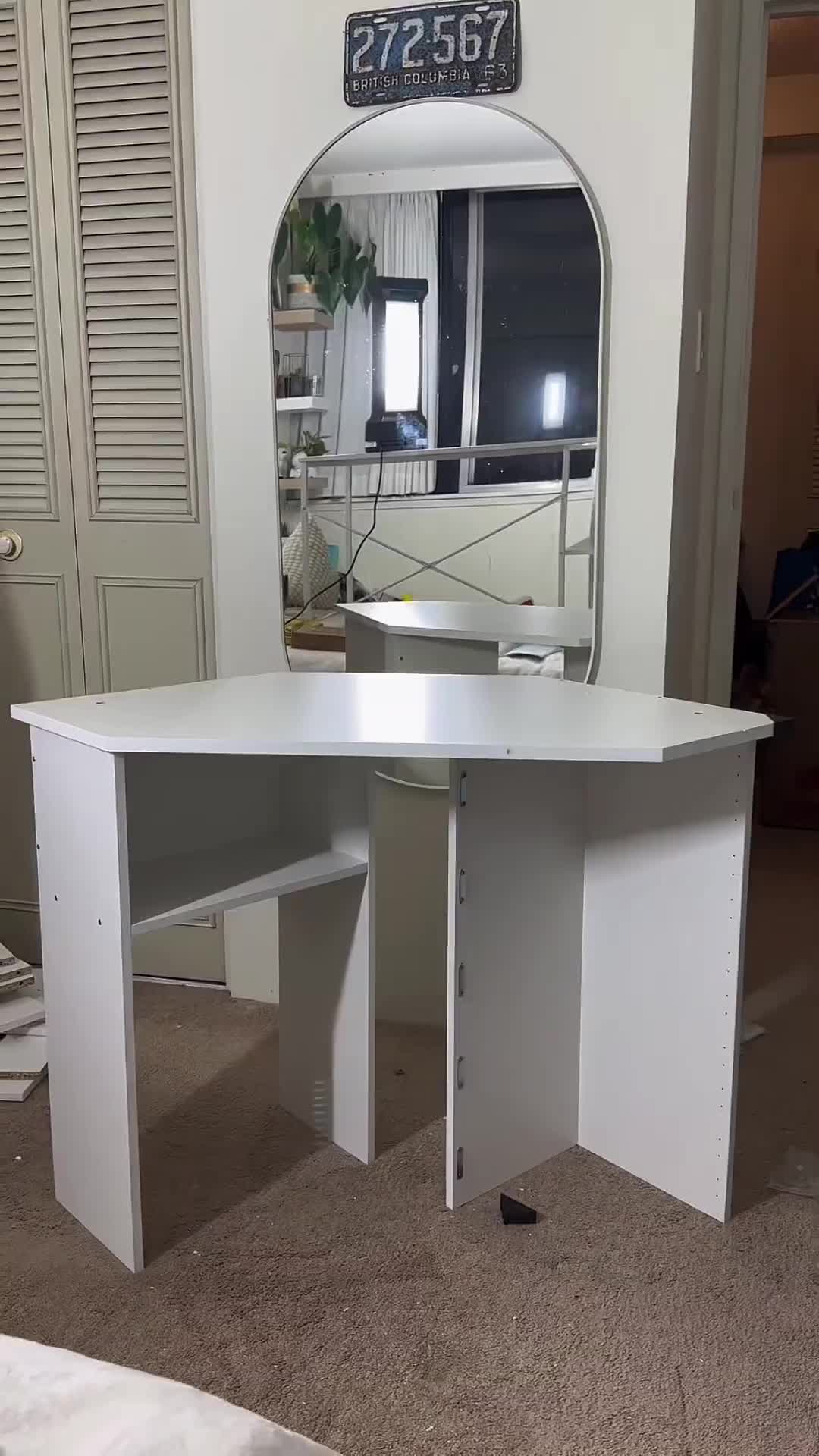 Set up my beauty space with me☁️ #vanitymakeup #beautyshorts #beautyroom