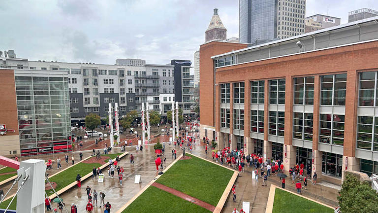 Cincinnati Reds announce intriguing partnership with Xavier University