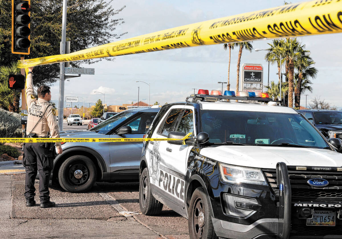 Prosecutors: Las Vegas maintenance man dies after attack by machete ...