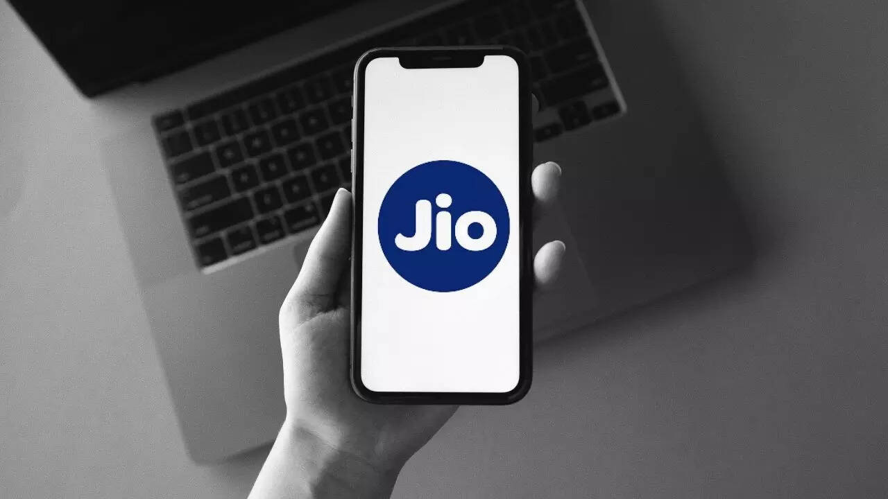Reliance Jio Rs 450 plan makes a debut without much fanfare, check ...