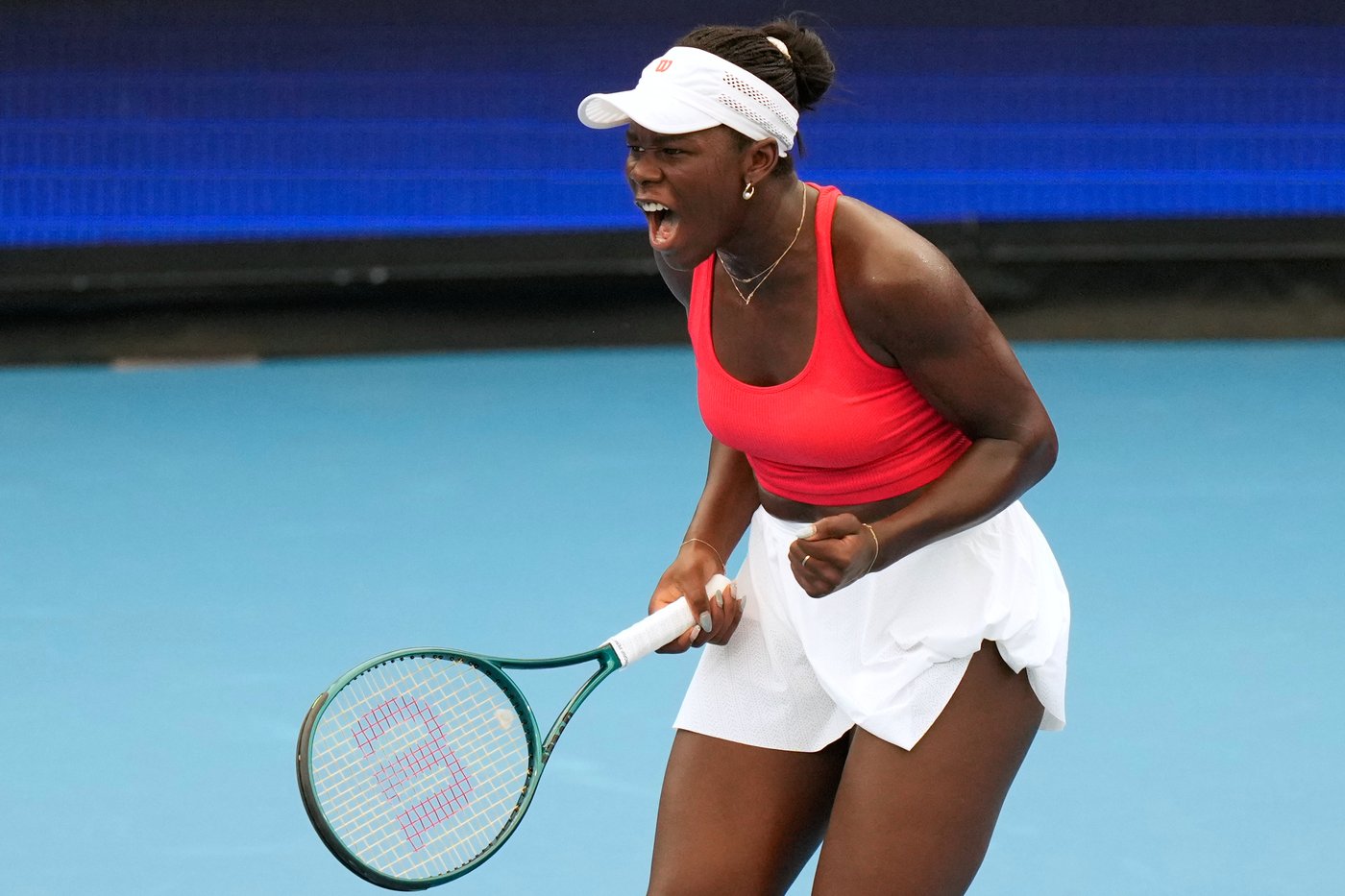 Mboko dispose de Haddad Maia et passe au 2e tour au tournoi d'Adélaïde