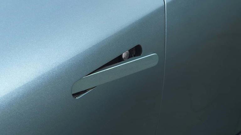 Les voitures avec poignées électriques pourraient être interdites en Chine