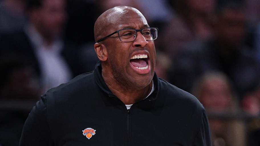 Mike Brown makes his stance on Knicks' starting lineup crystal clear