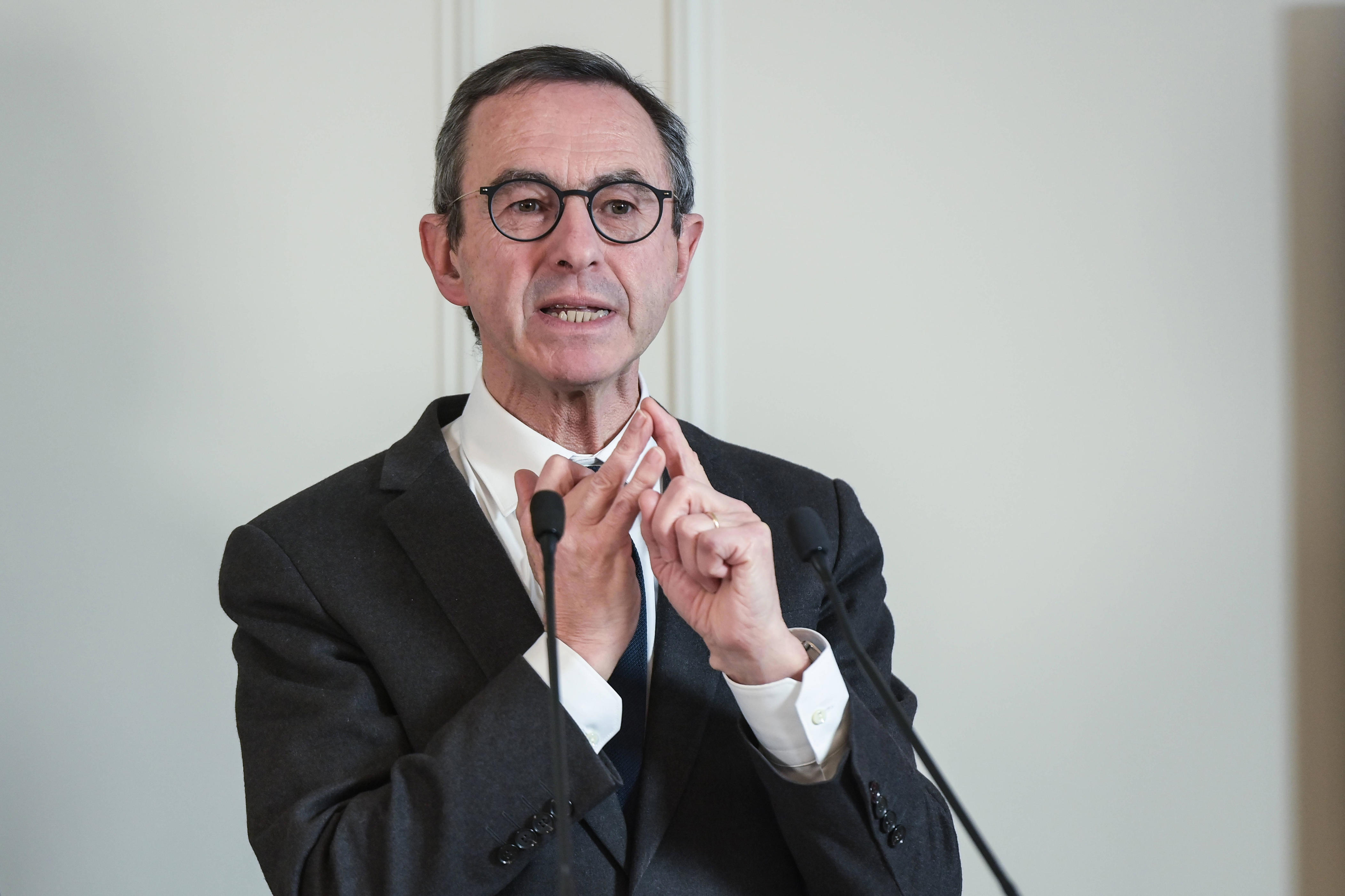 « Communautarisme d’État » : Retailleau s'insurge contre la création d ...