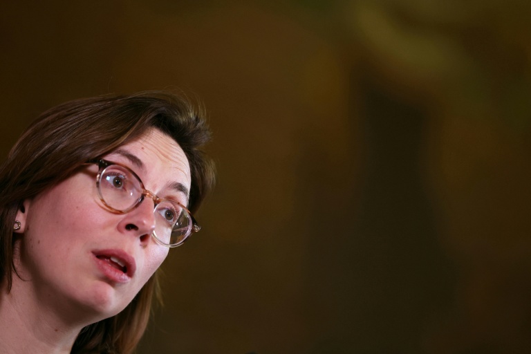 Frankreich sucht weiter nach Haushaltskompromiss - Regierung droht mit ...