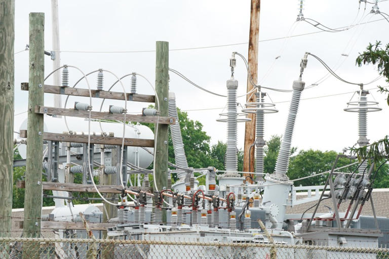 Gov. Hochul wants NY AI, data centers to pay more as they tax energy grid