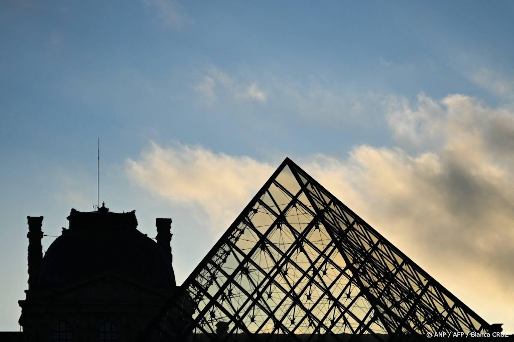 Louvre weer noodgedwongen dicht vanwege staking