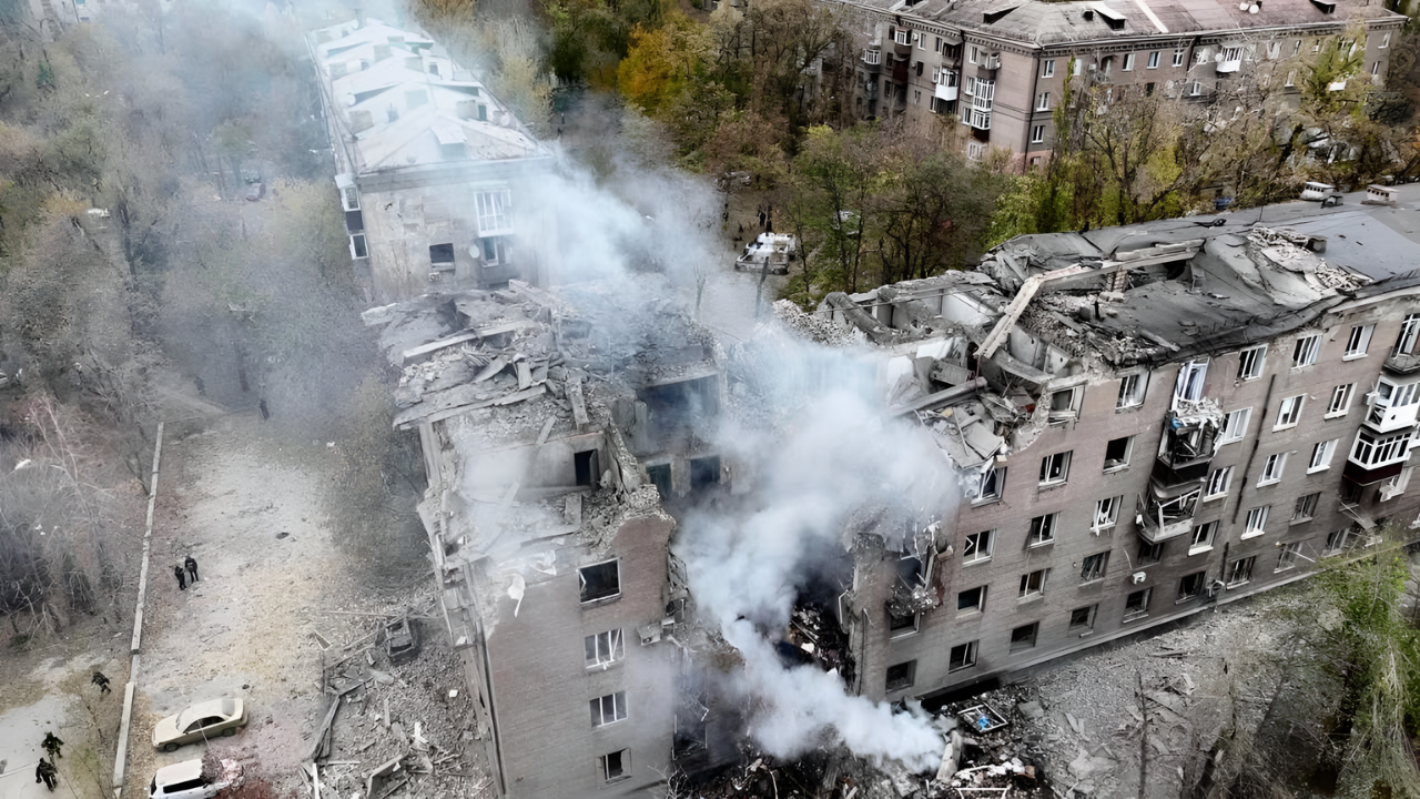 Ukraine uses 1,000 pound US bomb for first time as Russian base is ...