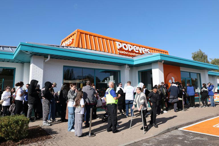Popeyes announces opening date of new Greater Manchester store as fans ...