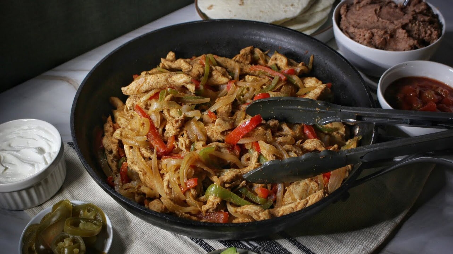 Simple one-pan chicken fajitas recipe