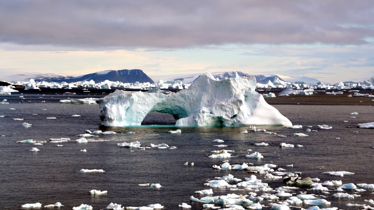 A Greenland discovery just changed scientists’ understanding of Earth