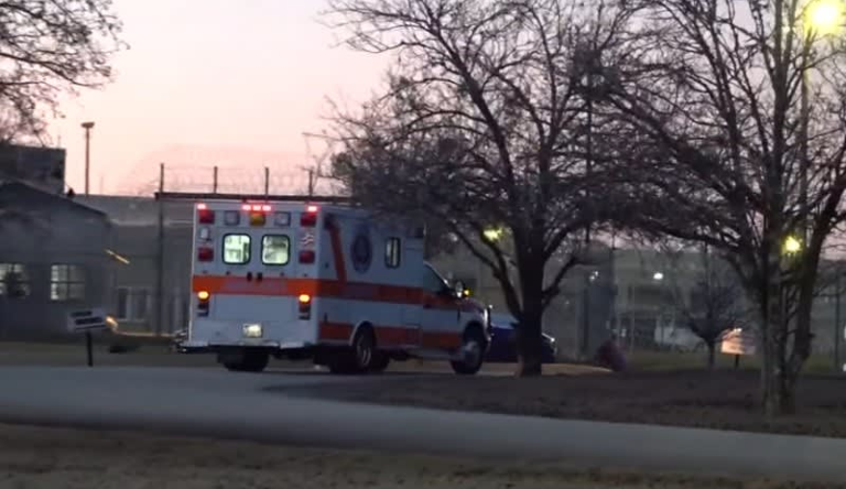 3 dead, a dozen injured in Georgia prison violence