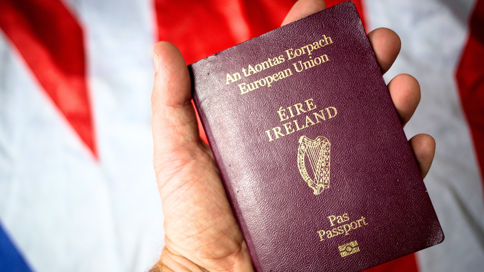 Irland muss wegen Druckfehler fast 13.000 Pässe zurückrufen