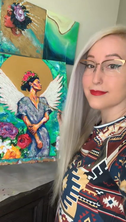 Mother of pearl wings: Art in fragments