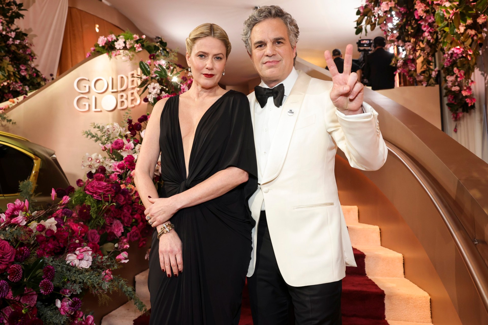 Mark Ruffalo blasts Trump on Golden Globes red carpet