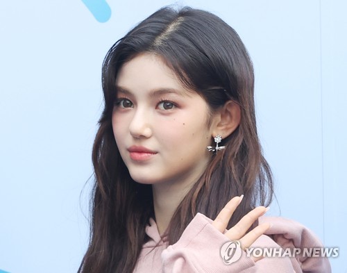 Former NewJeans member Danielle says she 'fought till the end' to stay ...