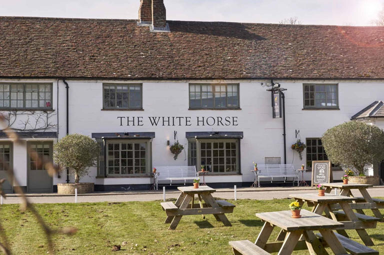 West Sussex drinkers urged to back local pubs this January