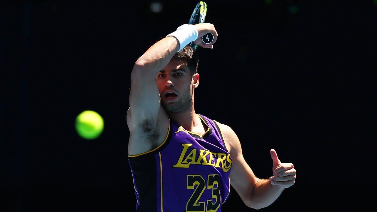 Carlos Alcaraz se viste de LeBron para arrancar su asalto al Open de ...