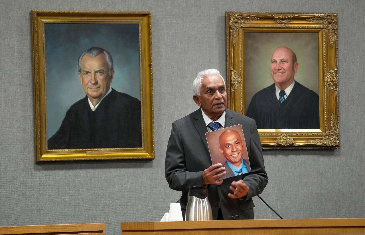 How a Texas court 500 miles from Austin changed an APD officer's fate ...