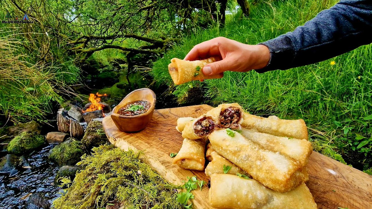 Extremely crunchy beef spring rolls with chili sauce