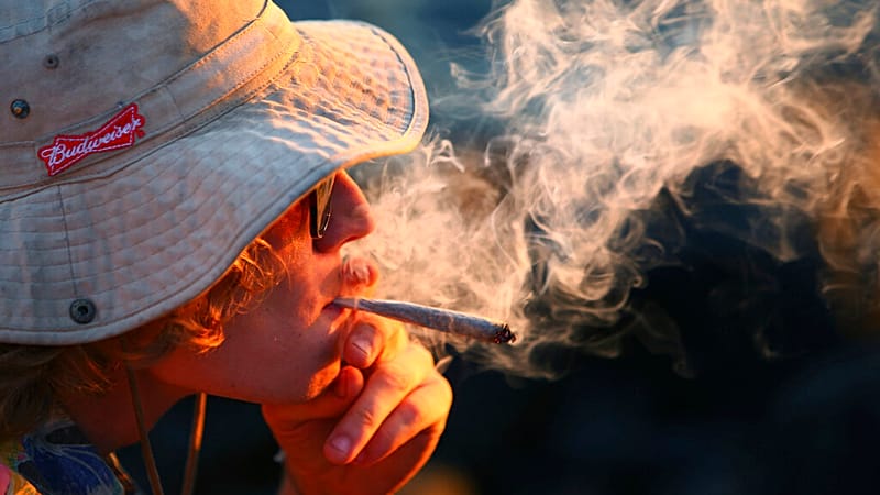 Is there a ‘safer’ way to consume cannabis? Experts recommend new use ...