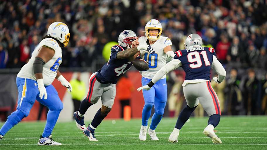 Cris Collinsworth praised Chargers' O-line right before Justin Herbert ...