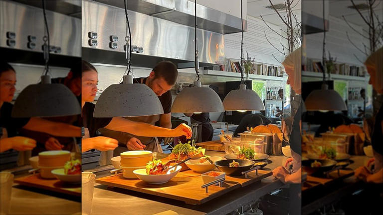 The ultimate pit stop-worthy eats on a road trip through the American ...