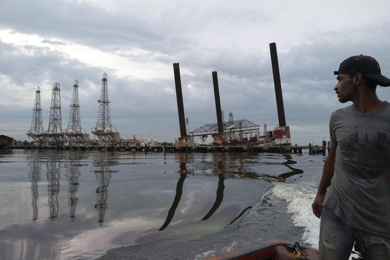 Venezuela’s oil industry has flailed under government control – Mexico ...