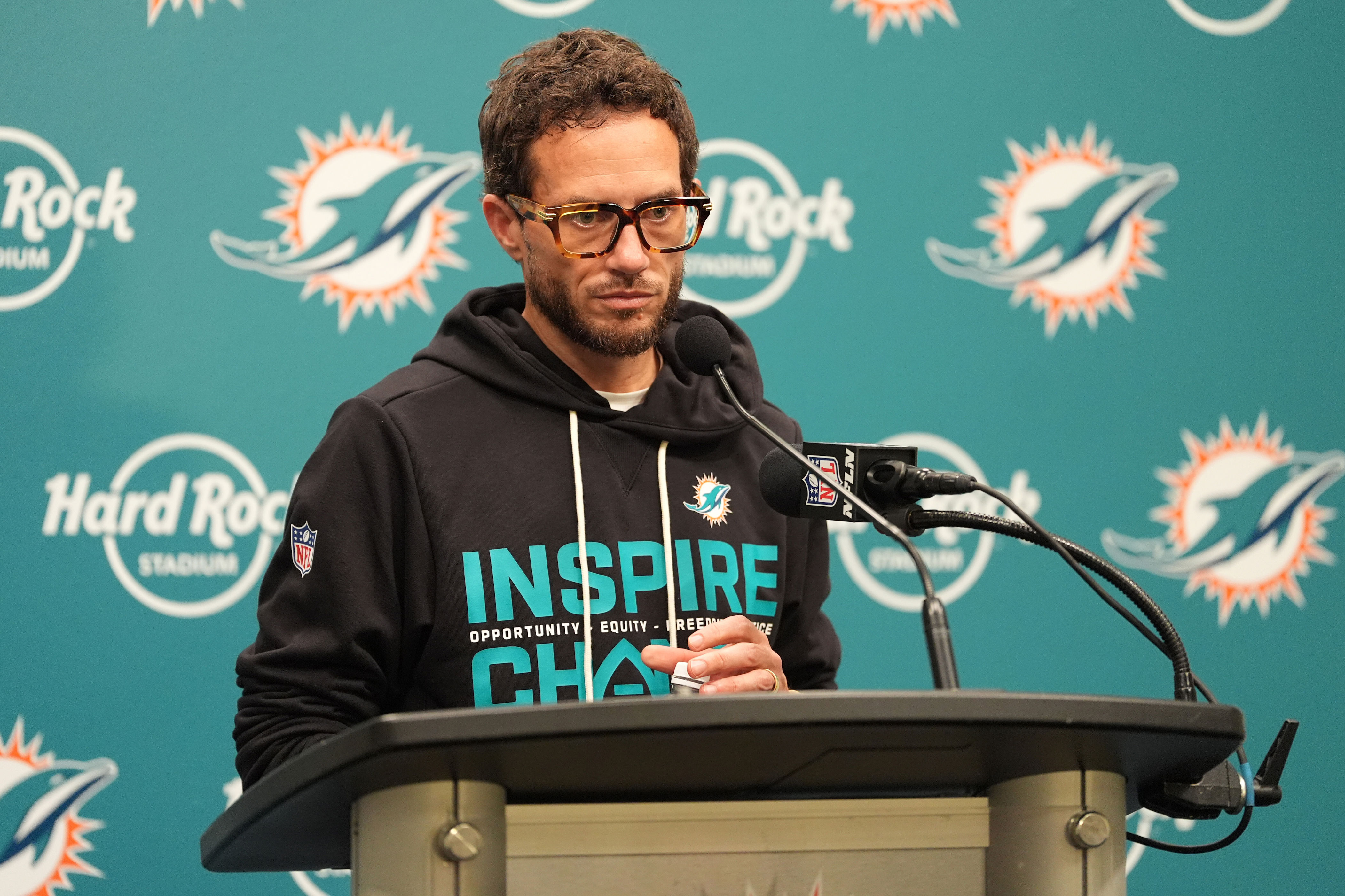 Mike McDaniel gets second coaching interview after disastrous Dolphins ...