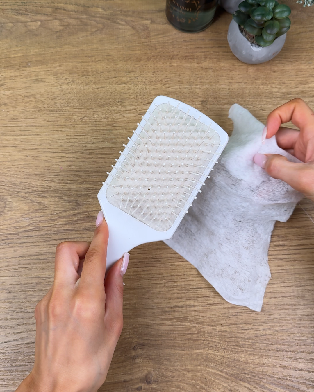 No more hair mess in your brush