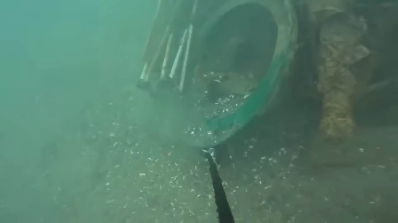 How an underwater camera changes magnet fishing completely