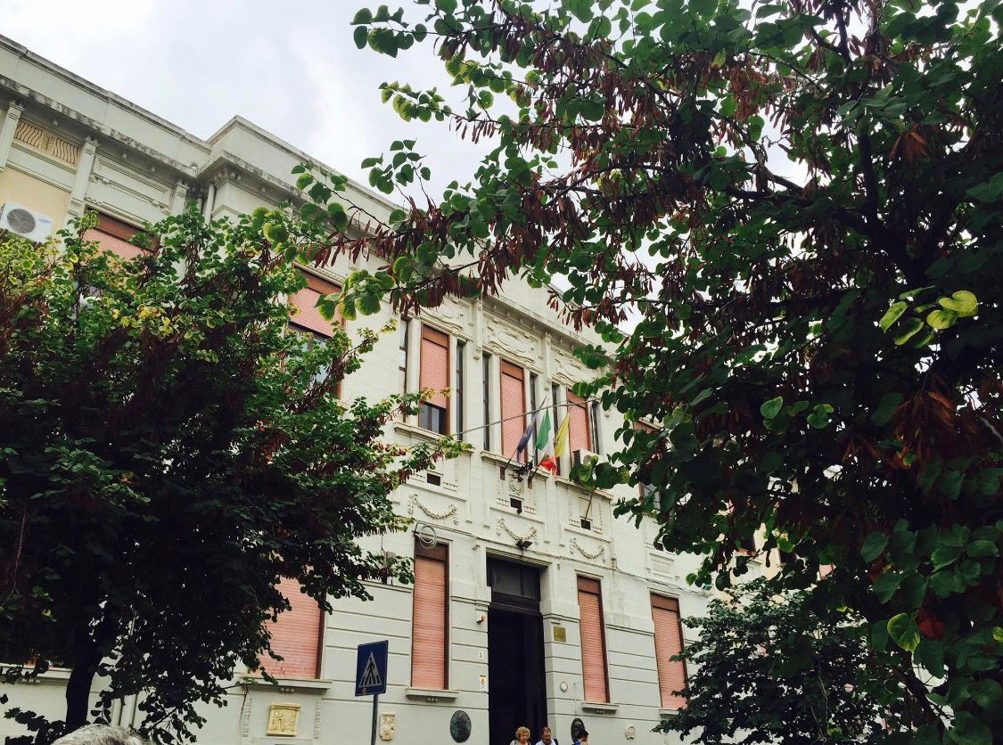 Il liceo classico “La Farina” di Messina intitola la palestra all ...