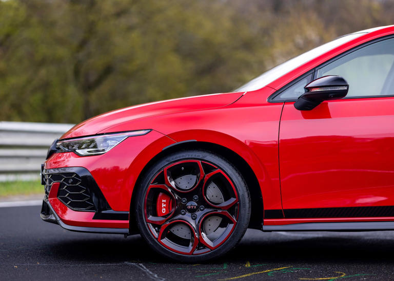 Volkswagen Golf GTI Edition 50 will be priced at £47,995