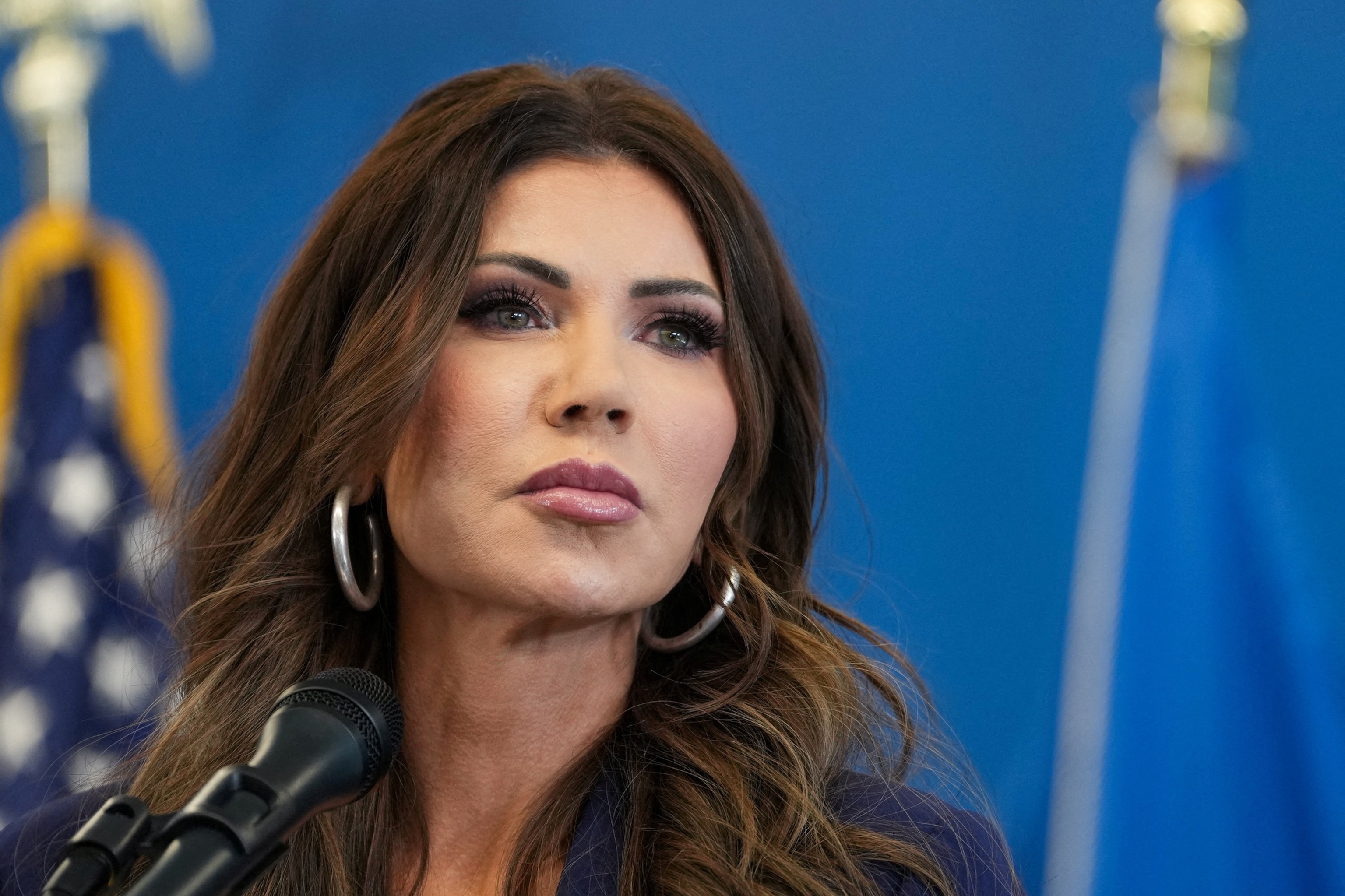 Minneapolis ICE shooting live updates: DHS adding 'hundreds' of ...