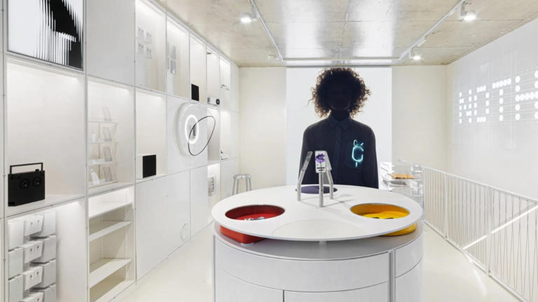 Nothing is ready to open its first flagship store in India, says it ...