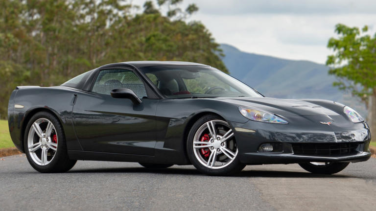 Which Corvette had the LS3 V8?